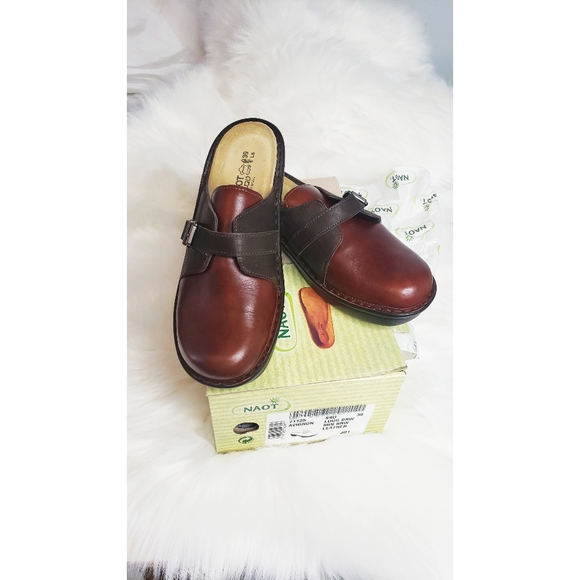 Naot | Shoes | Naot Avignon Clog Sz 398 | Poshmark